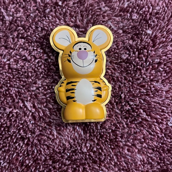 Disney | Other | Disney Pin Trading Tigger Vinylmation 3d Winnie The ...